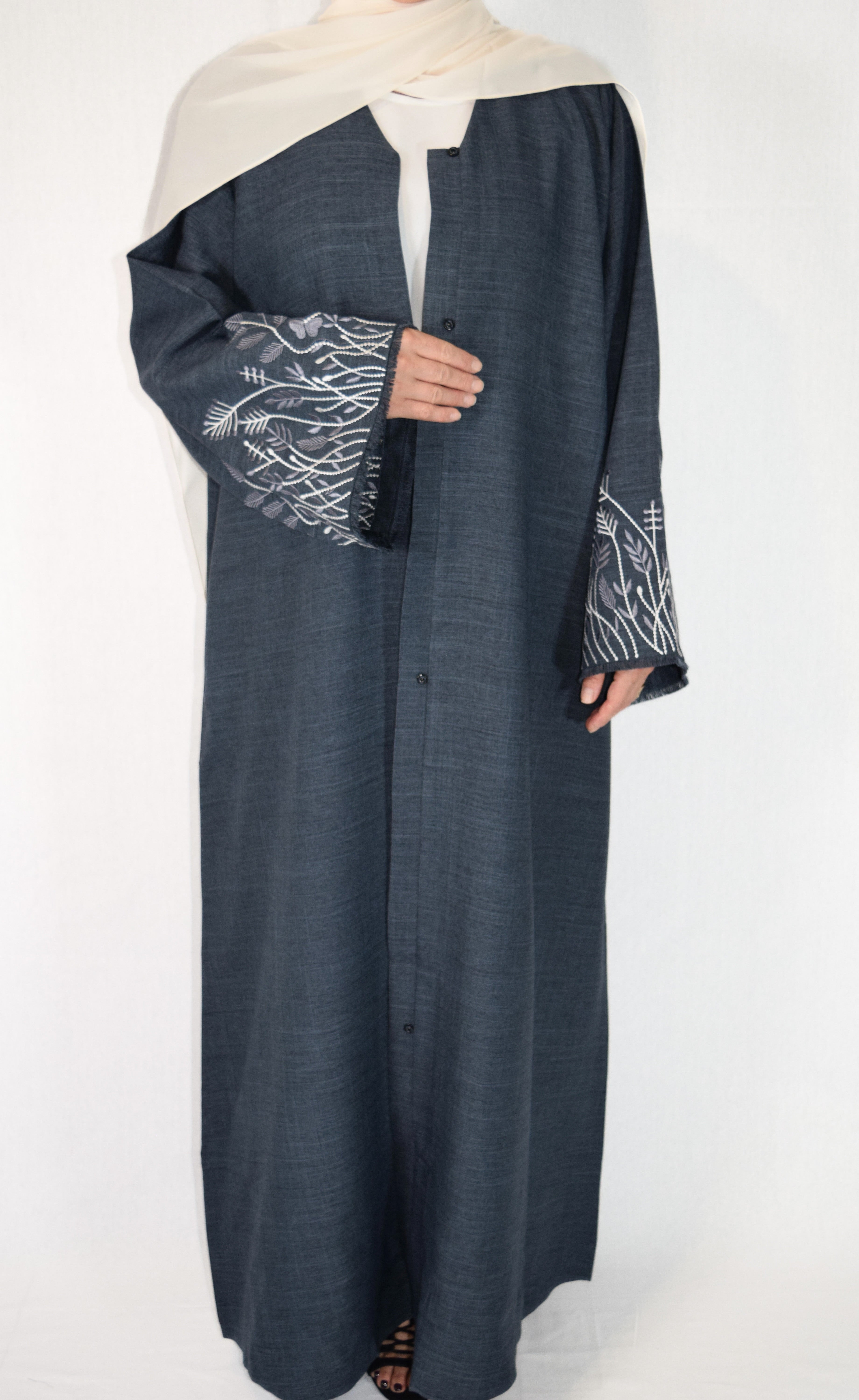 Alaya's Abayas: Elegant & Stylish Abayas for Every Occasion – Alayas Abayas